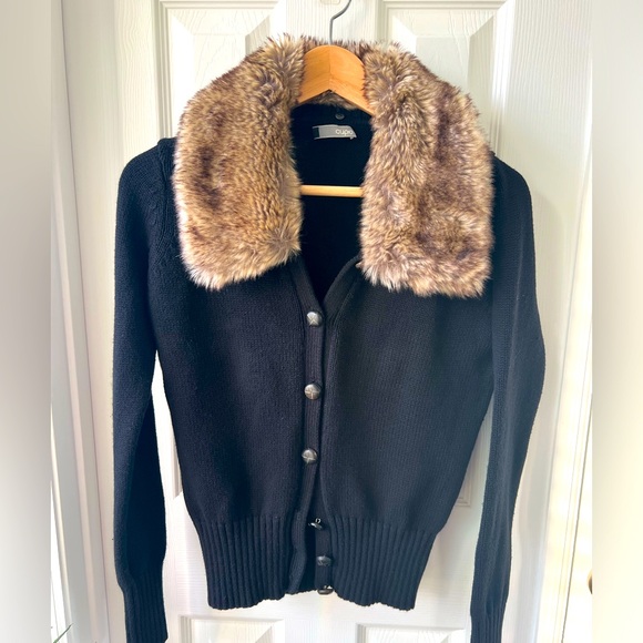 Cupio | Sweaters | Faux Fur Collar Sweater Black | Poshmark